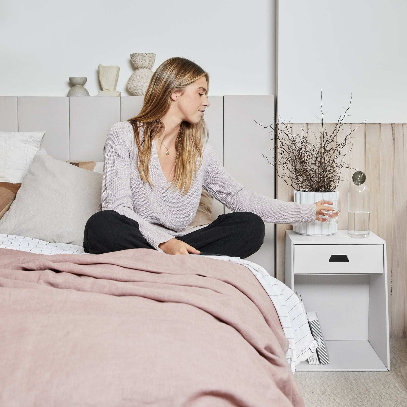 Yona Cardboard Bedside Table – Yona AU