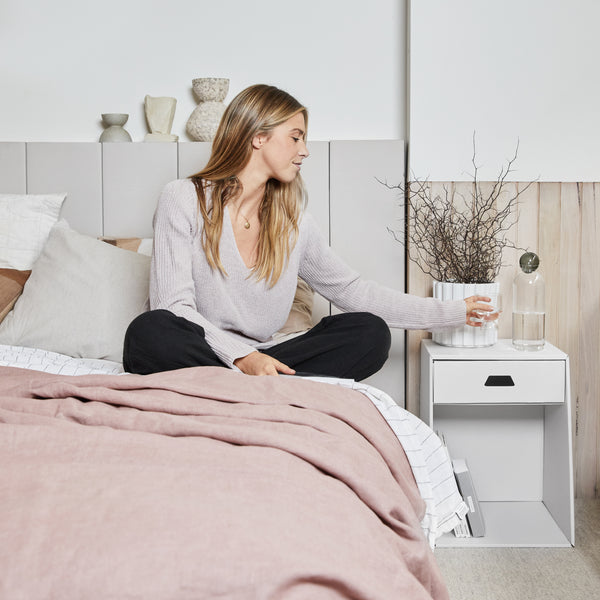 Yona Cardboard Bedside Table – Yona AU